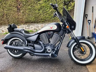 victory highball windshield