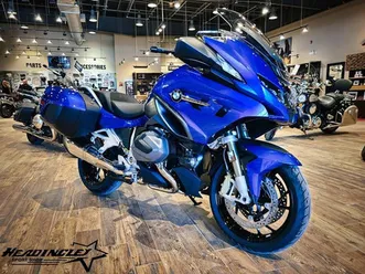 BMW 2022-bmw-r-1250-rt-racing-blue-metallic Used - the parking motorcycles