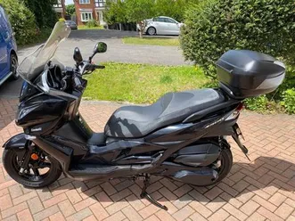 KAWASAKI kawasaki-j300 Gebrauchtmotorrad