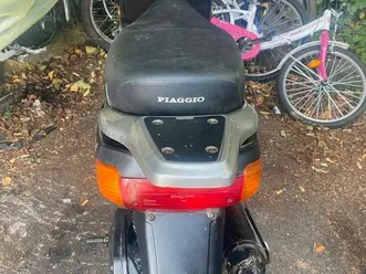 PIAGGIO paggio-zip tweedehands - De Parking