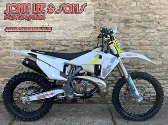 HUSQVARNA husqvarna-te250i-enduro-bike-2022-model-road-registered-very ...