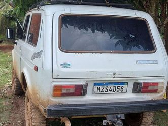 LADA NIVA vende-jipe-lada-niva-4x4-94-motor-a-dieesel occasion - Le Parking