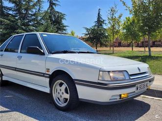 RENAULT R21 renault-r21-r21-2-0-12v-txi-5p occasion - Le Parking