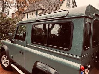 LAND ROVER DEFENDER land-rover-defender-90-tdi-sw-mit-vielen-extras ...
