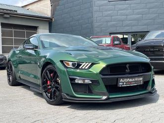 Ford Mustang Grun