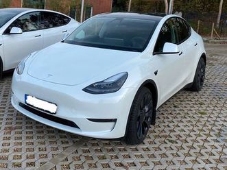 TESLA MODEL Y model-y-performance-with-trailer-hitch Used - the parking