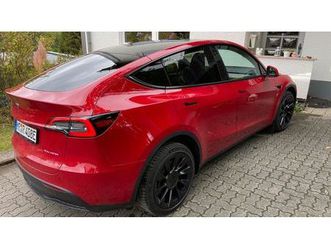 TESLA MODEL Y tesla-model-y-long-range-awd-pdc-sensor-20-034-felgen ...