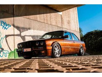 bmw e30 brown