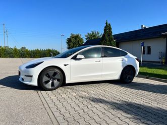 TESLA MODEL 3 tesla-model-3-allradantrieb-mit-dualmotor-long-ran ...
