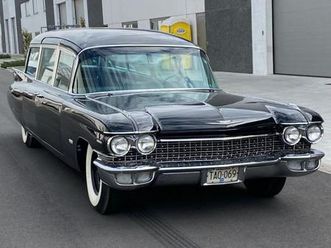 CADILLAC MILLER METEOR cadillac-miller-meteor-futura-3-ways-hearse-1960 ...