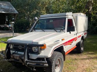 TOYOTA LAND CRUISER toyota-hzj-75-pick-up occasion - Le Parking