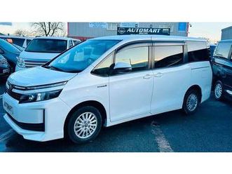 TOYOTA VOXY toyota-voxy-hybrid-automatic-1-8-patrol-7-seater-electric ...